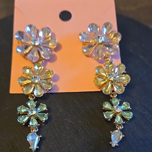 Zara | Jewelry | Zara Gold And Silver Floral Earrings | Poshmark